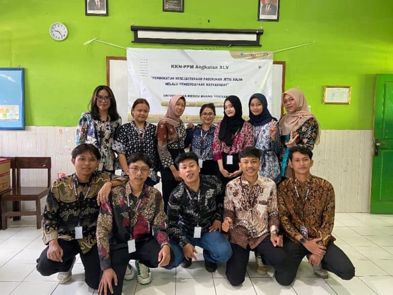 Mahasiswa KKN-PPM Kelompok 29 UMBY Memberikan Psikoedukasi Mengenai Pentingnya Kesadaran ...