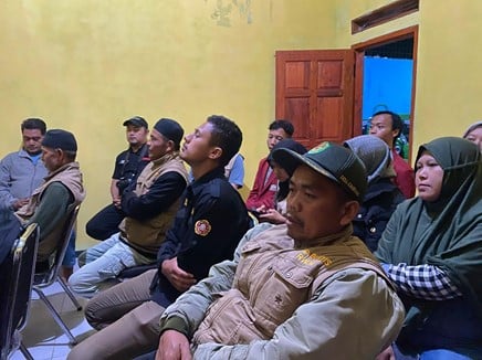 Monitoring Pihak UPI ke TPS 3R Desa Cimenyan: Mendorong Pengelolaan ...