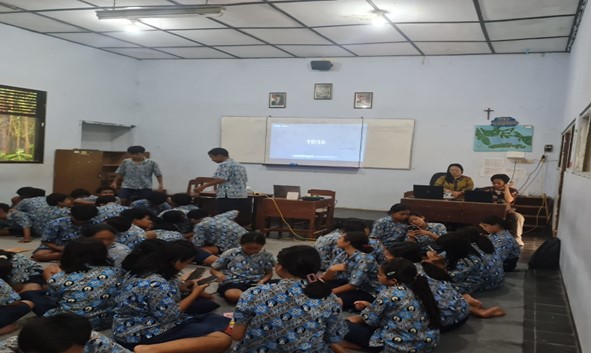 Pemanfaatan Media Pembelajaran (Capcut dan Canva) untuk Meningkatkan Efektivitas Pembelajaran ...