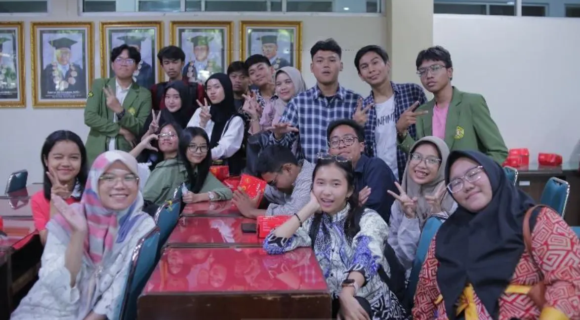 Profil Program Studi Bahasa Inggris untuk Komunikasi Bisnis dan ...