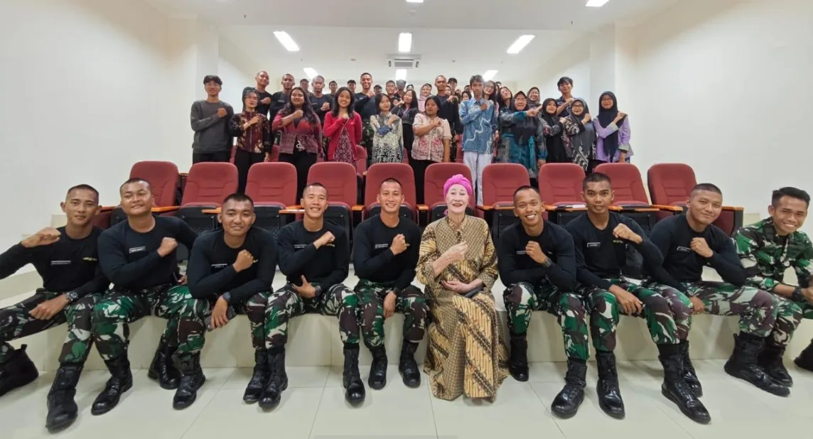 Profil Program Studi Bahasa Inggris untuk Komunikasi Bisnis dan ...